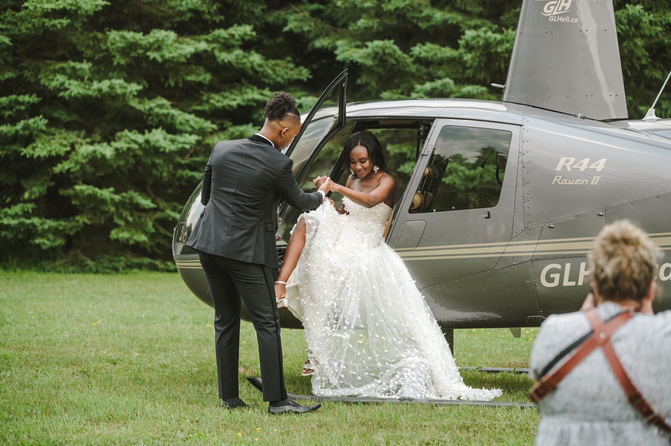 Helicopter Wedding Grand Entrance at Erin Estate | Erin, ON Venue - The ...